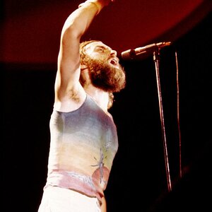 Genesis 1976 " A Trick Of The Tail" Tour -Konzert in Düsseldorf. Phil ...
